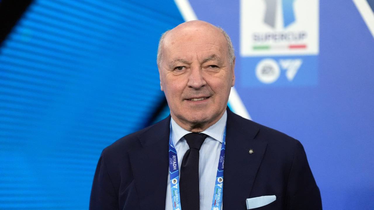 Vieni all'Inter, sei sprecato in quel piccolo club | Qui giochi per lo ...